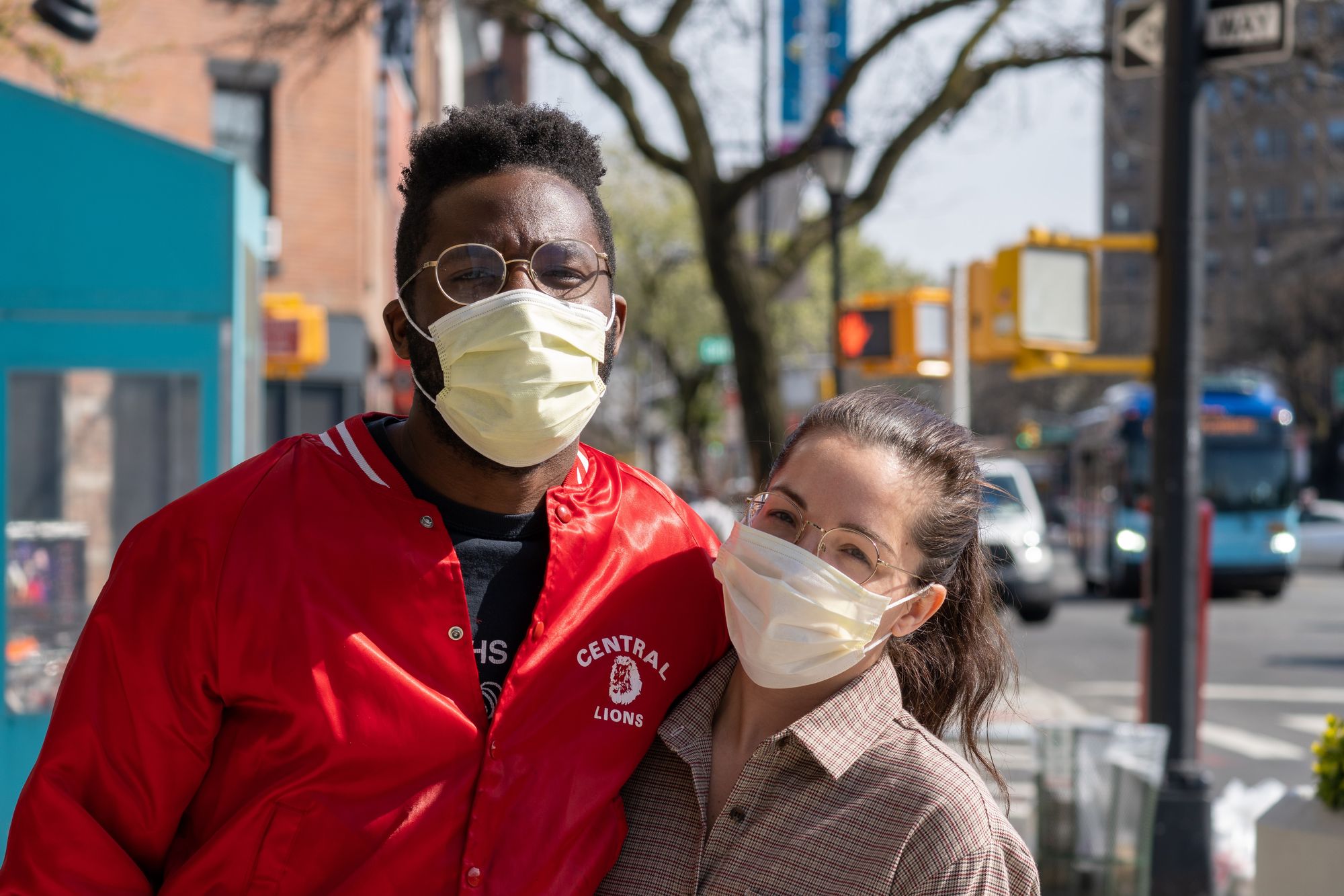 How to Quarantine With Your Partner, According to a Couples Counselor